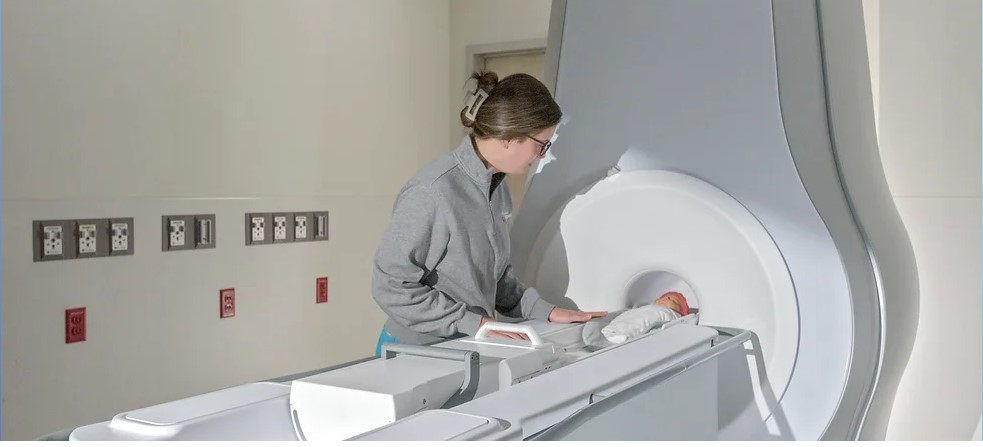 Eyas Medical Imaging Announces first neonatal MRI system, the Ascent3T - Prodigy